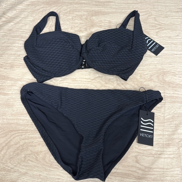 Vetchy | Swim | Sporty Black Bikini With Highcut Design | Poshmark